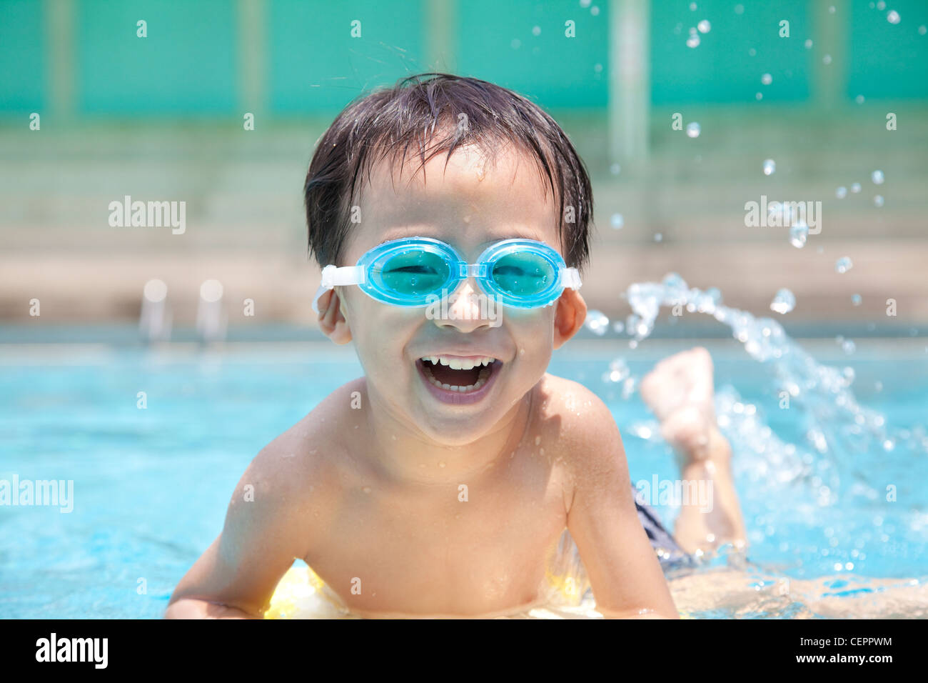 Sport splash hi-res stock photography and images - Alamy