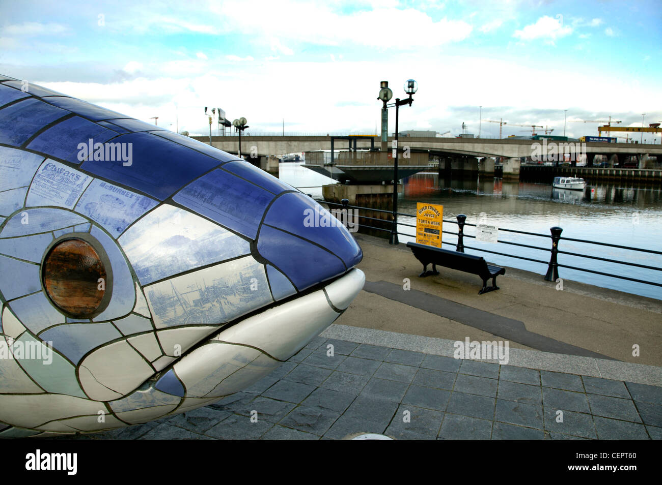 Ceramic fish sculpture hi-res stock photography and images - Alamy