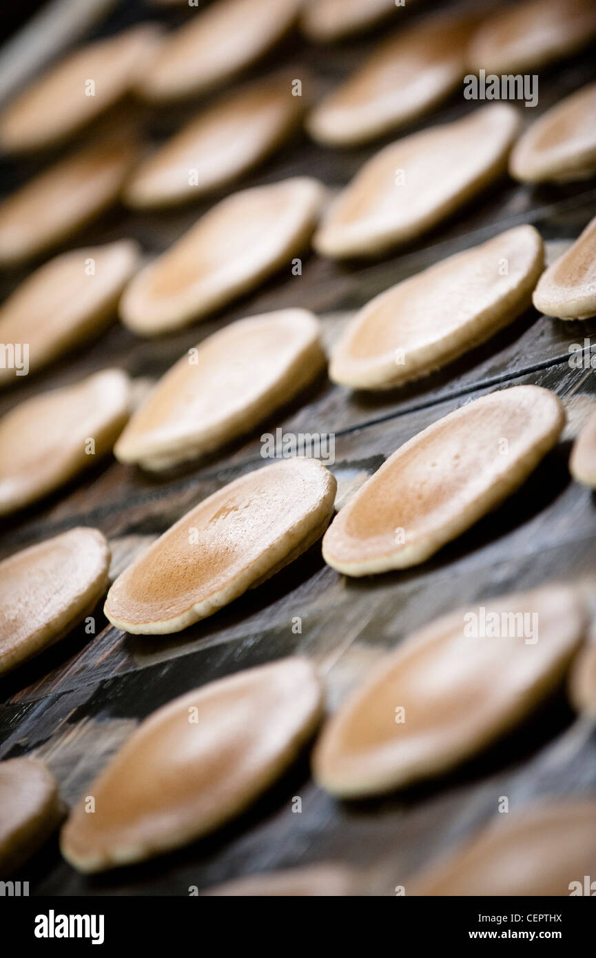 Bread being made in Bakery Stock Photo - Alamy