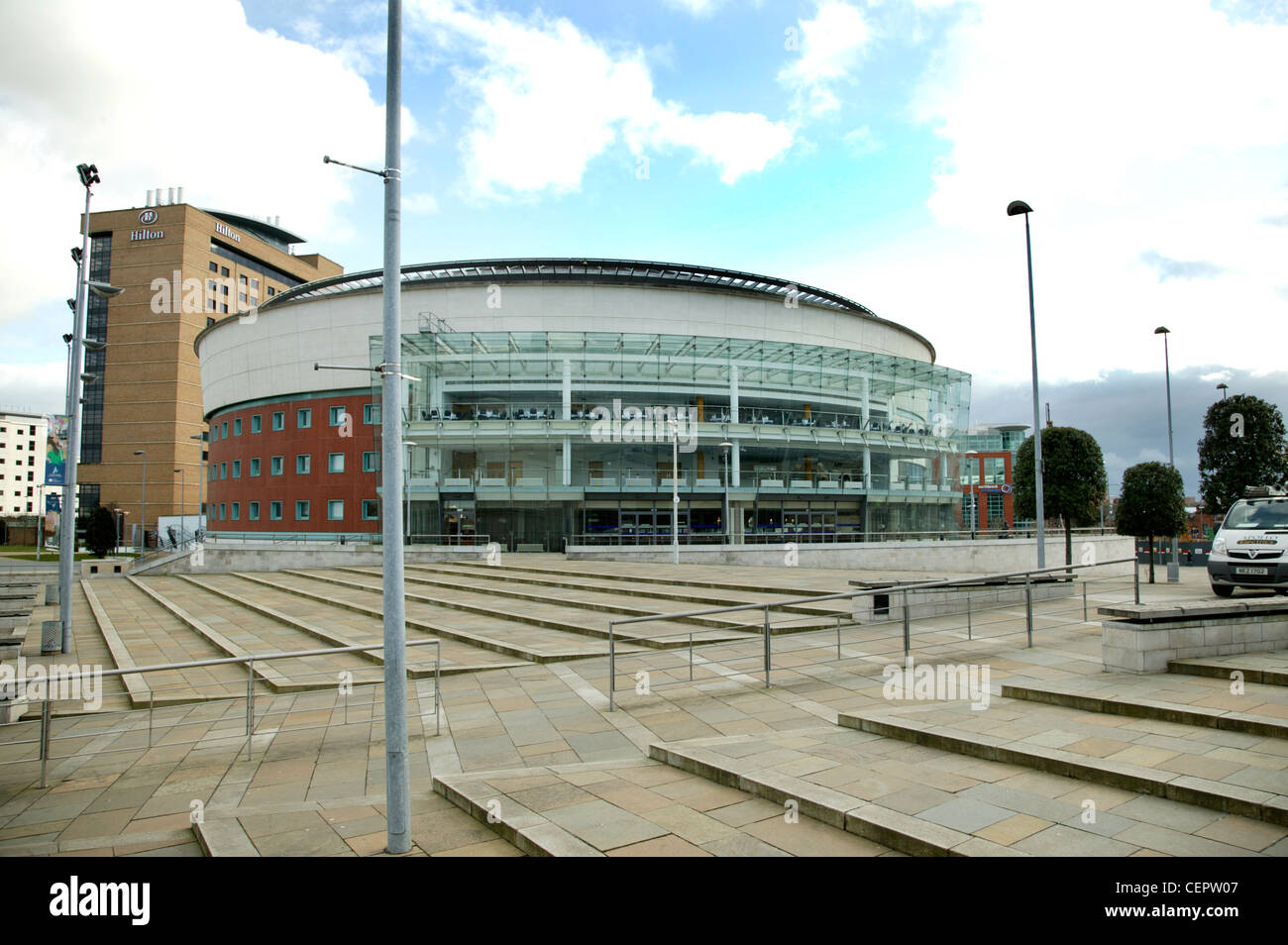 Exterior waterfront hall belfast hi-res stock photography and images ...