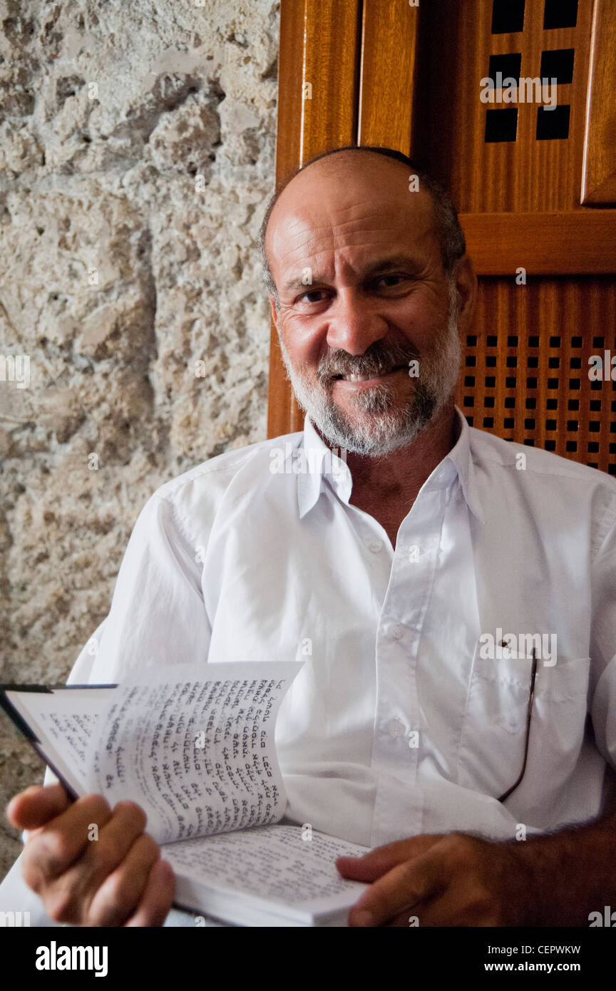 Shabbat day, A jewish reading the Torah Stock Photo - Alamy