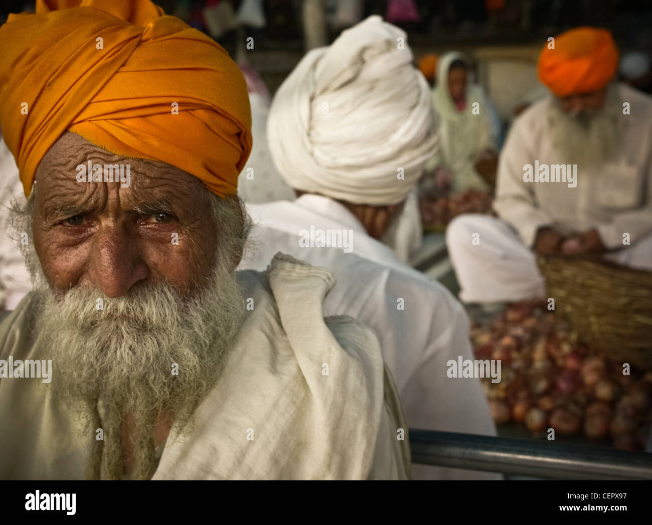 Sikh Golden Temple in Amritsar, The men of the community, the kitchen ...