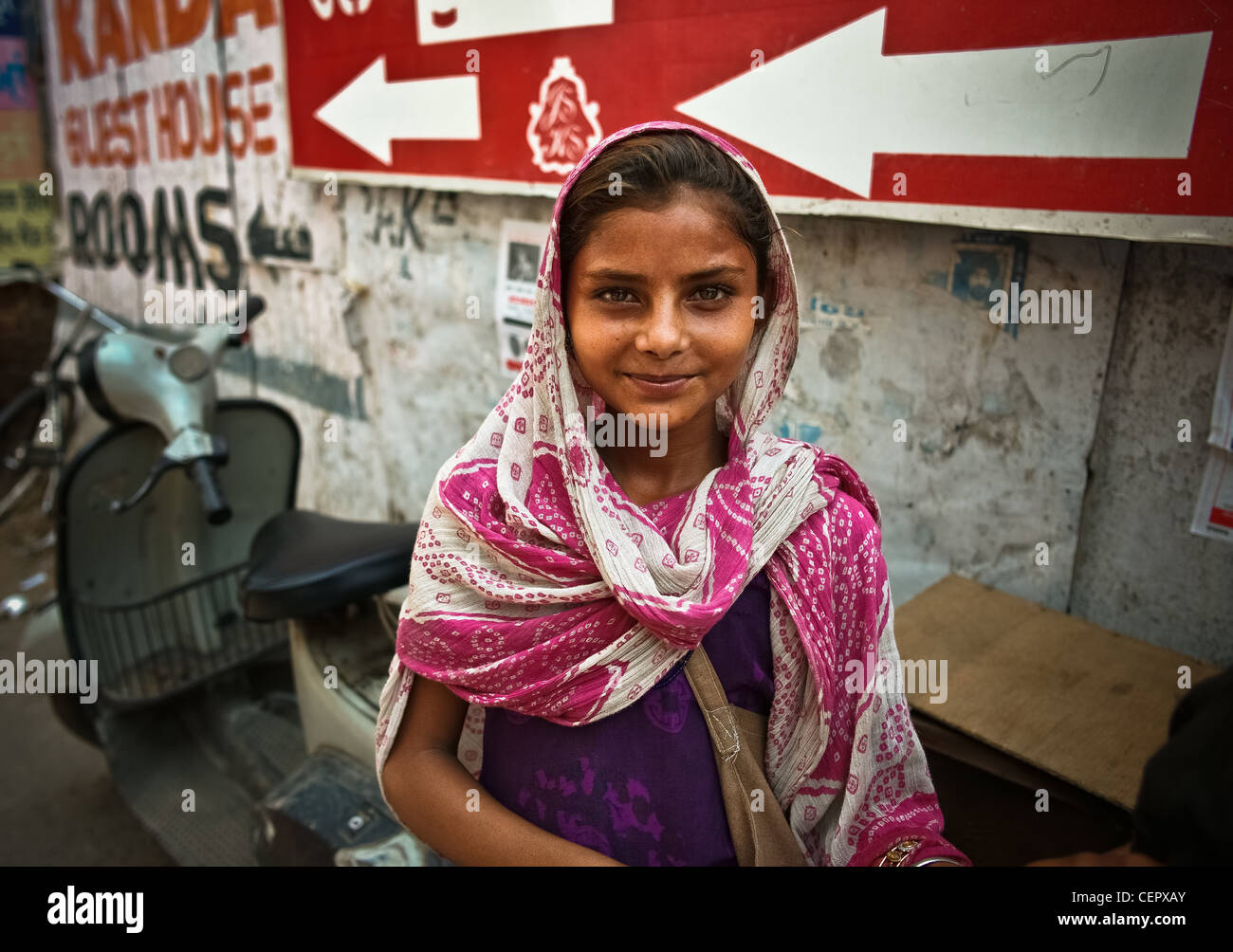 Beggar girl costume hi-res stock photography and images - Alamy
