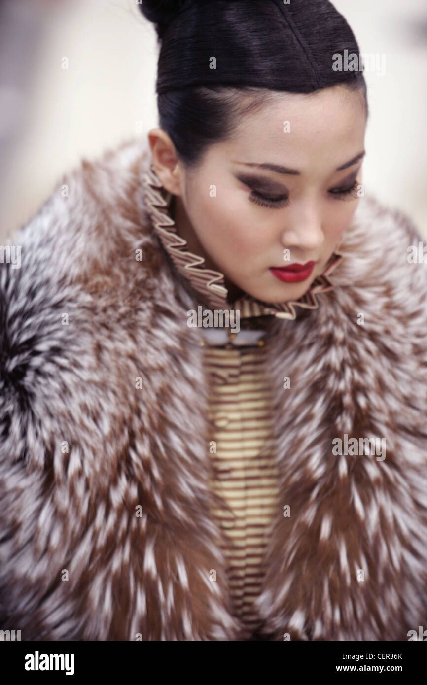 Hair piled up on top of head hi-res stock photography and images - Alamy