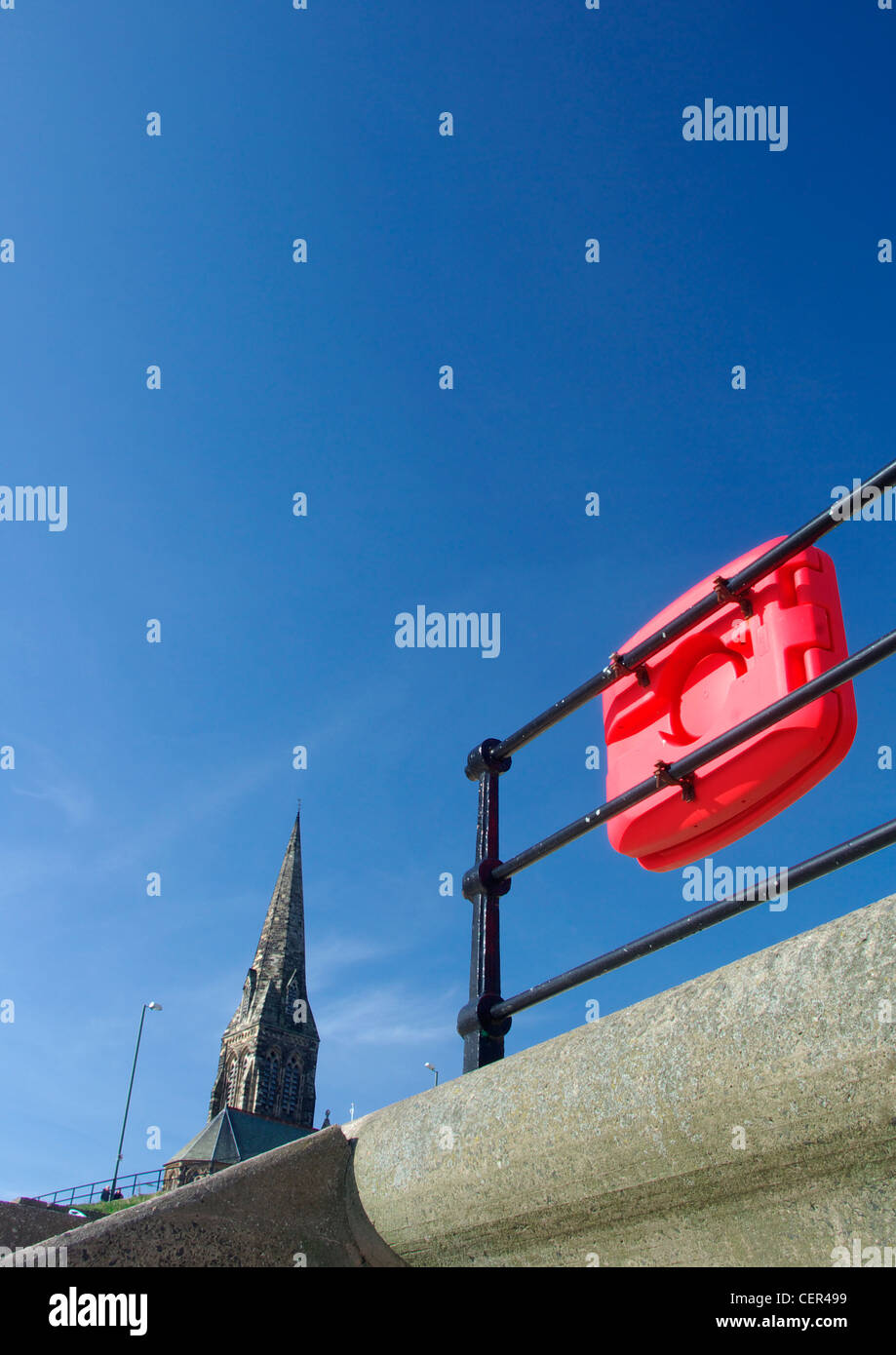 Red railings hi-res stock photography and images - Alamy