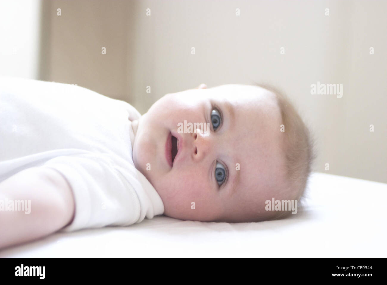 Back turned hi-res stock photography and images - Alamy
