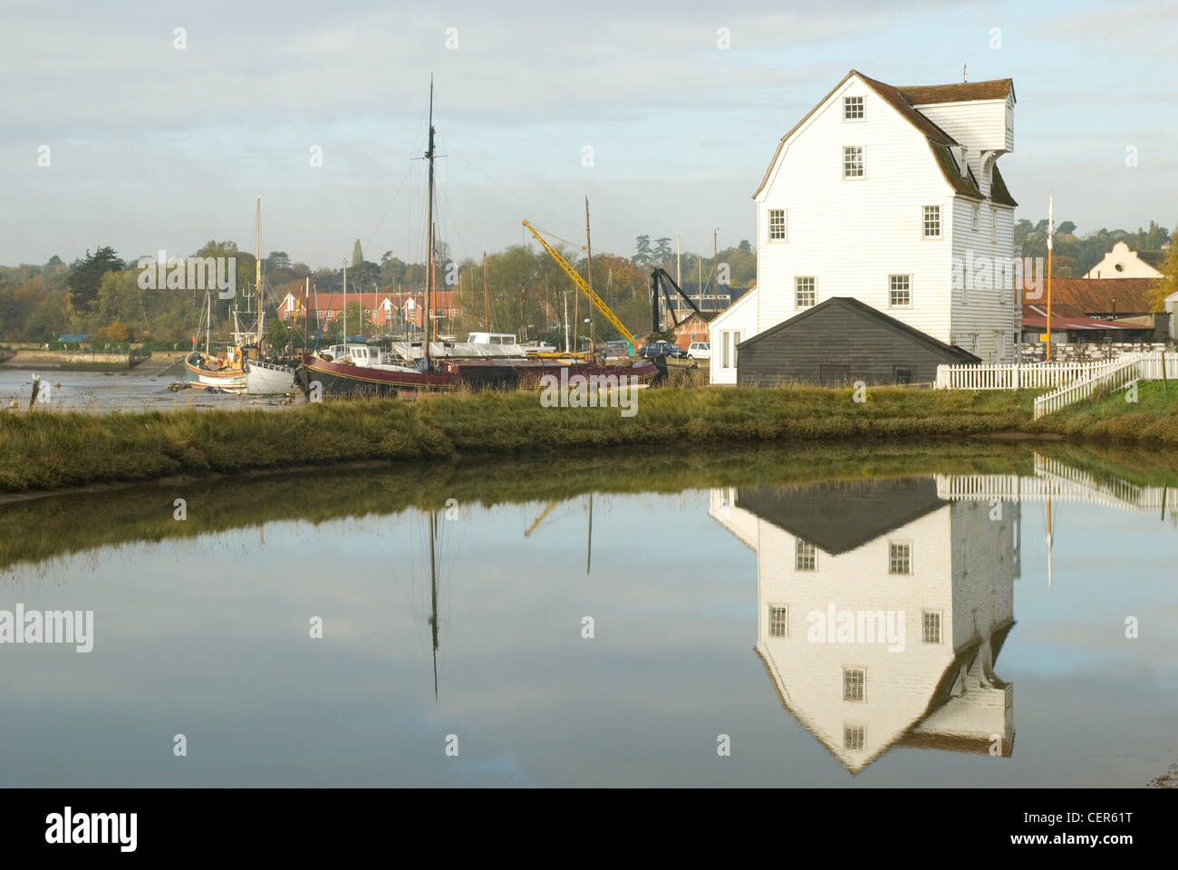 Tide mill yacht harbour hi-res stock photography and images - Alamy