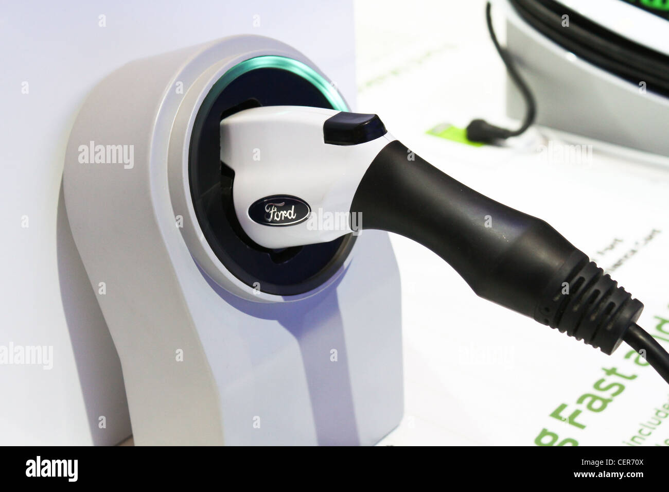 Charging handle hi-res stock photography and images - Alamy