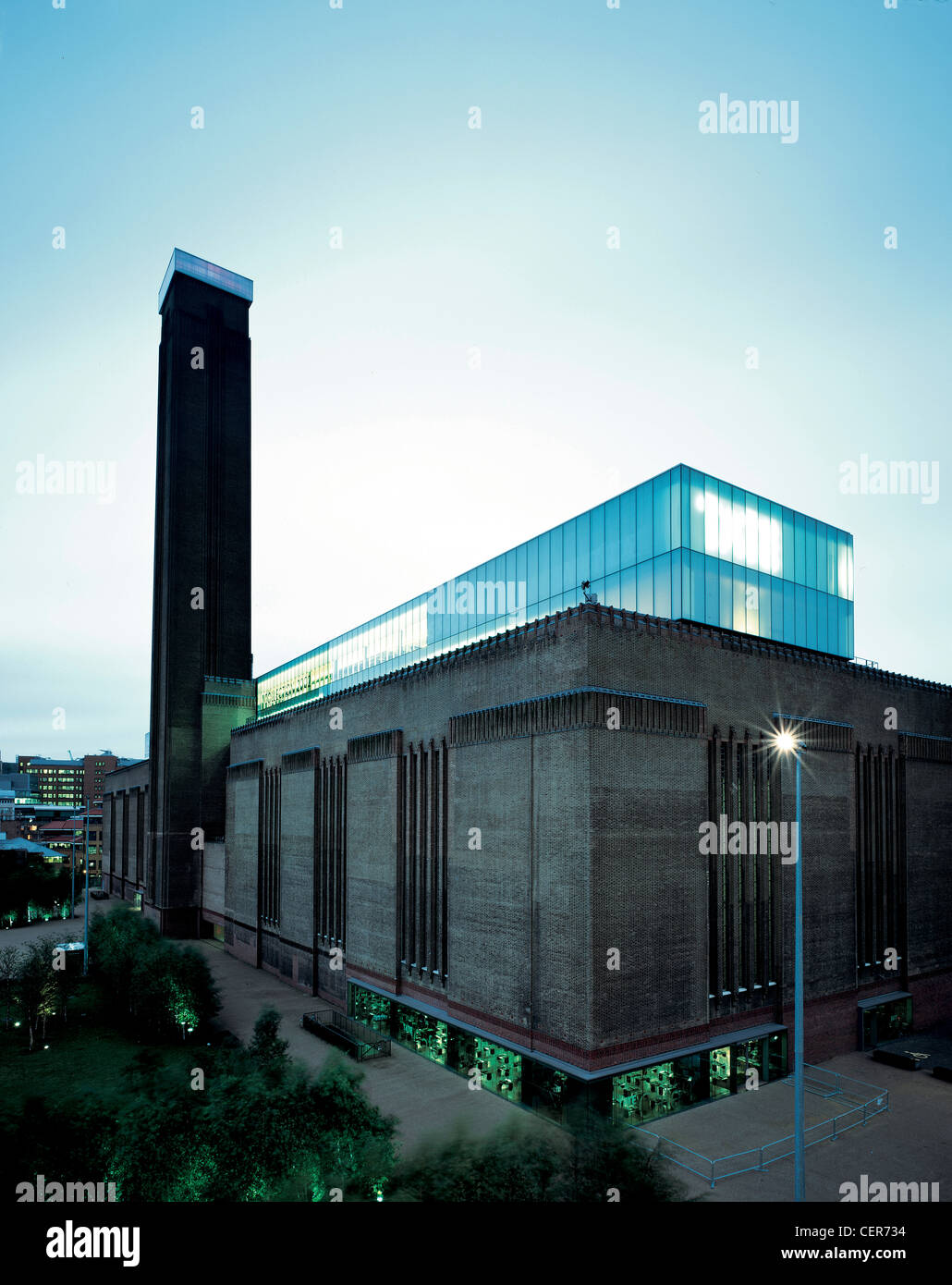 Tate modern britain painting hi-res stock photography and images - Alamy