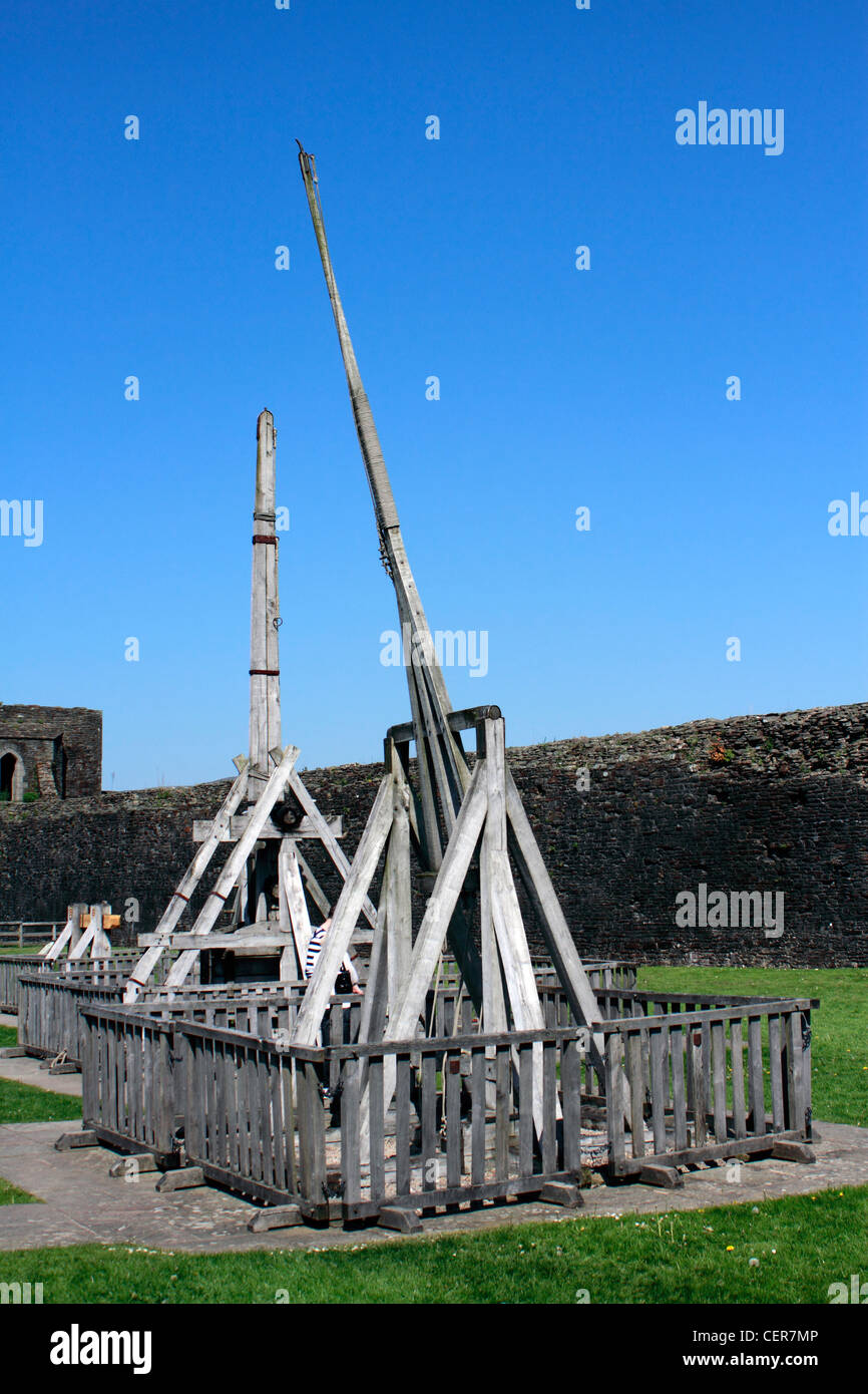 Mangonel hi-res stock photography and images - Alamy