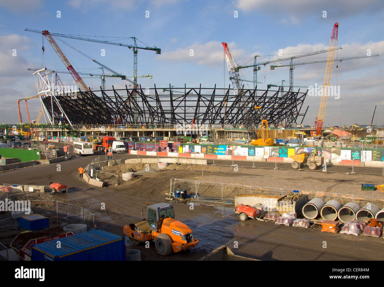 London 2012 Olympic stadium under construction in Stratford Stock Photo ...