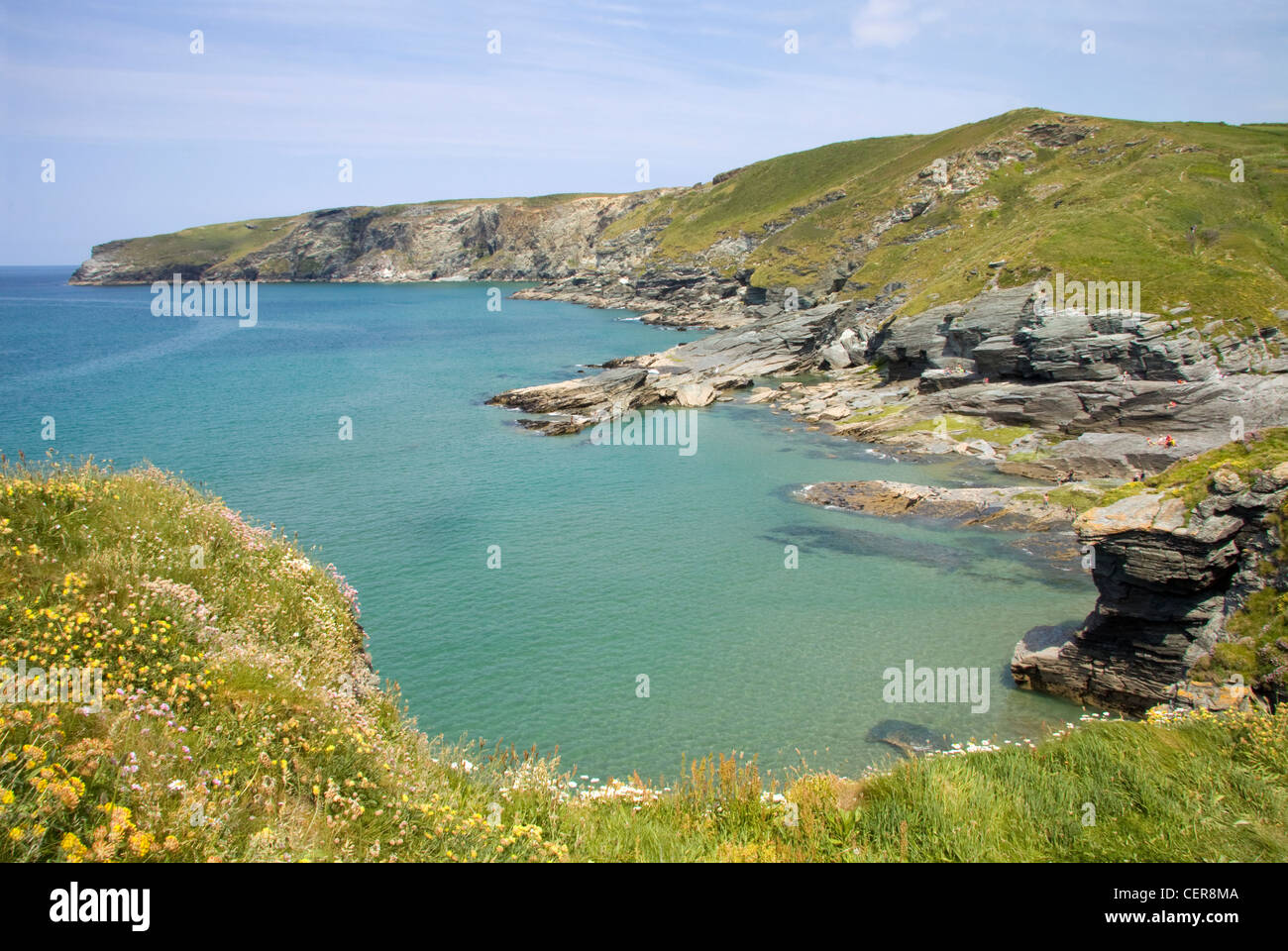 Trebarwith Strand bay in north Cornwall Stock Photo - Alamy