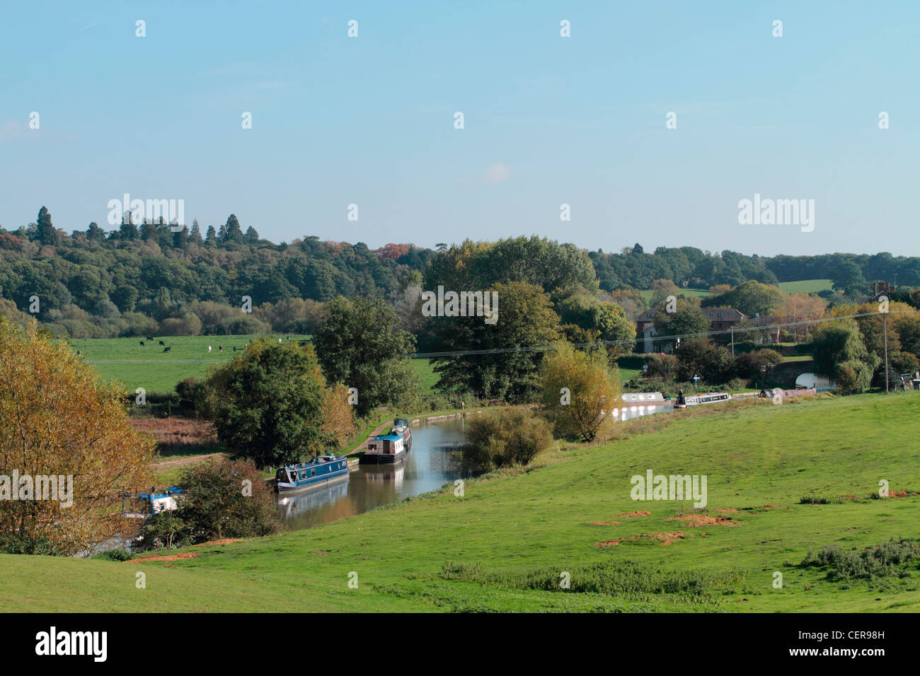Canal boats on the Grand Union Canal near Old Linslade Stock Photo - Alamy