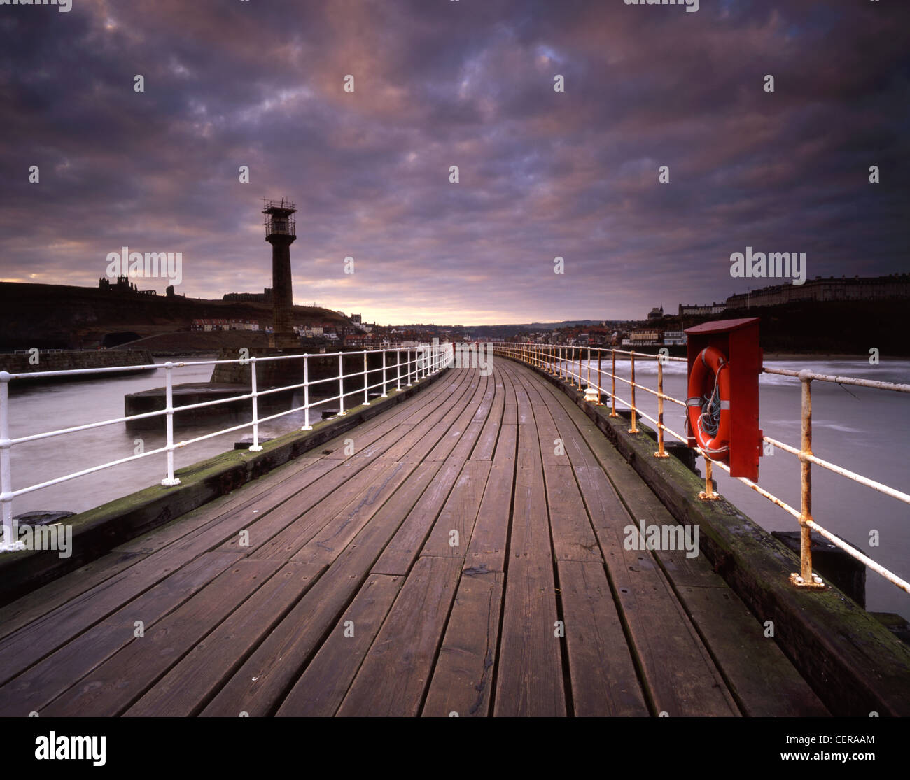 Dramatic curve hi-res stock photography and images - Alamy