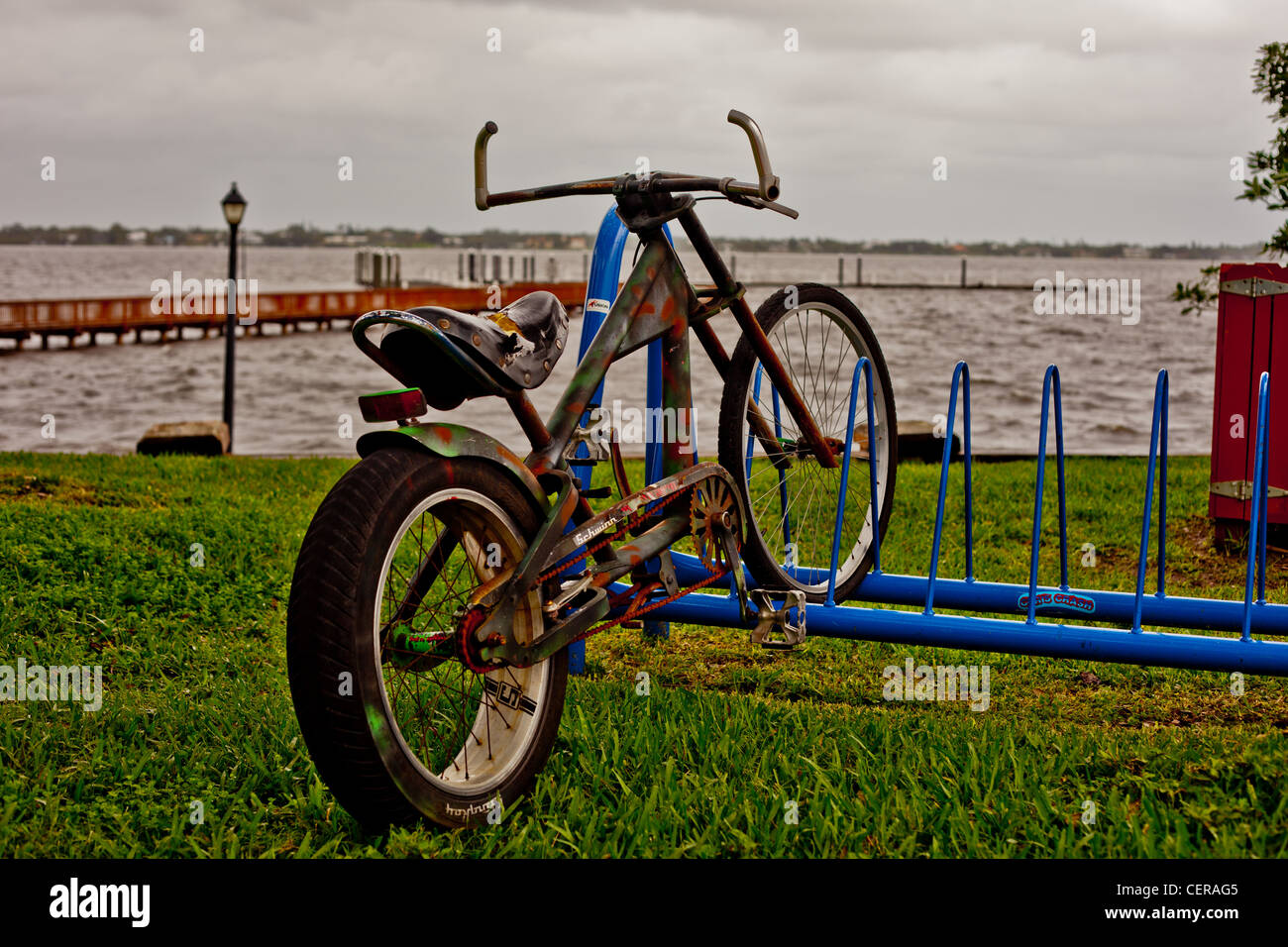 Old bike hi-res stock photography and images - Alamy
