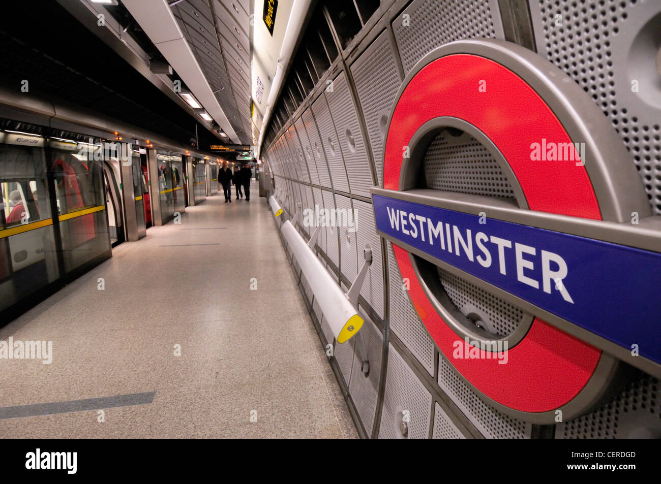 Jubilee line hi-res stock photography and images - Alamy