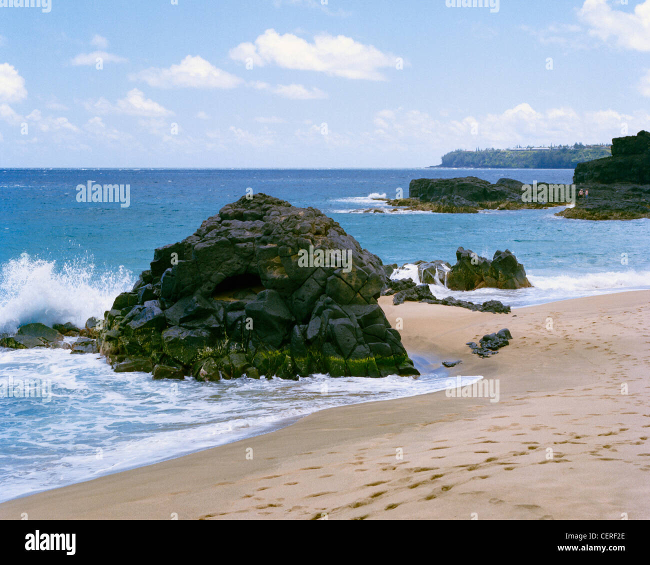 Black lava rocks Lumaha'i Beach Kaua'i Hawaii Stock Photo - Alamy