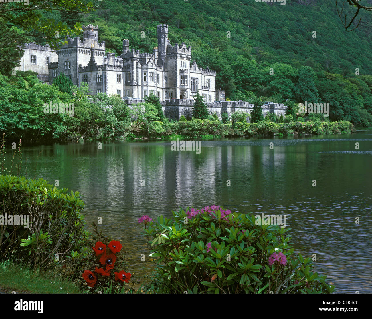 Kylemore abbeys hi-res stock photography and images - Alamy