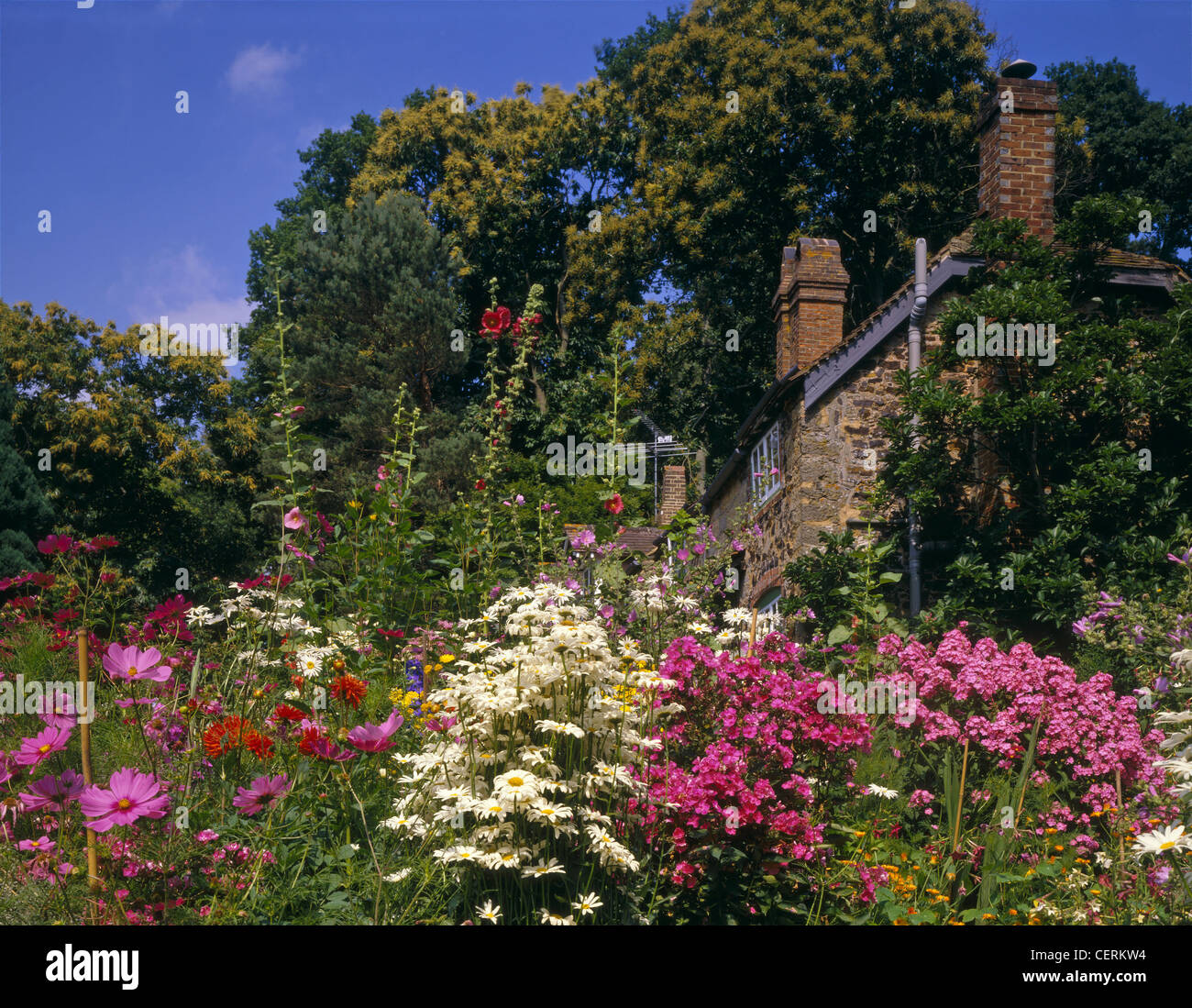 A stone cottage in Fittleworth Stock Photo - Alamy