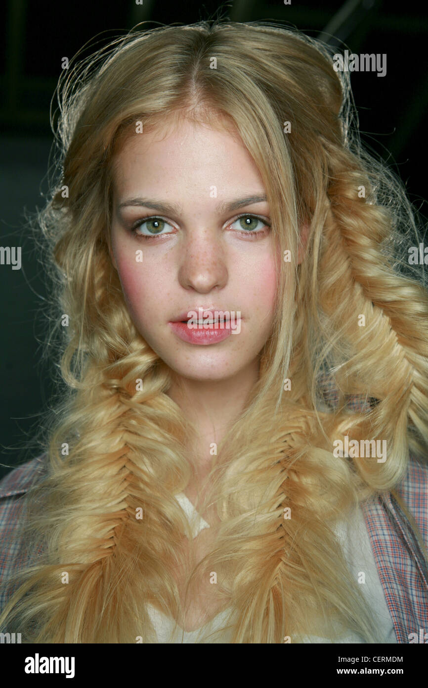 Giles Deacon London Ready to Wear Spring Summer Model with long blonde ...