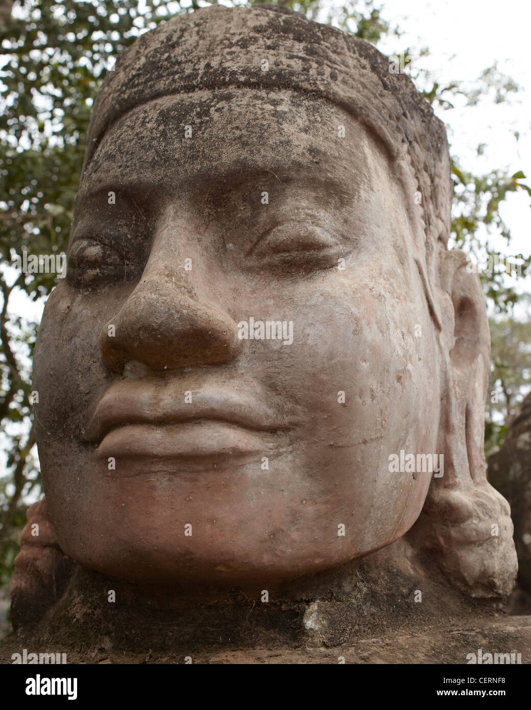 Stone head hi-res stock photography and images - Alamy