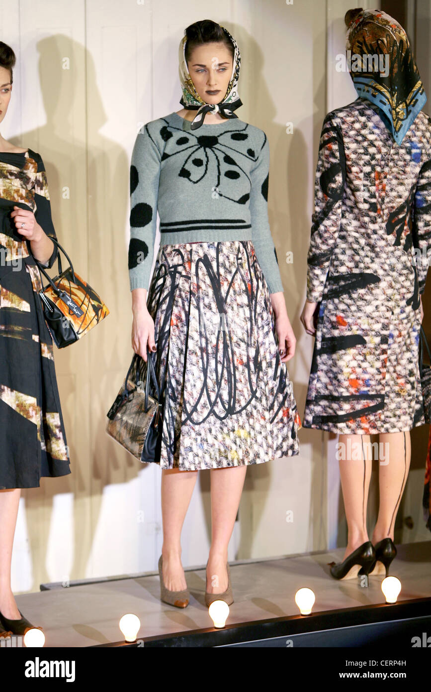 Antoni & Alison London Ready to Wear Autumn Winter A line skirt ...