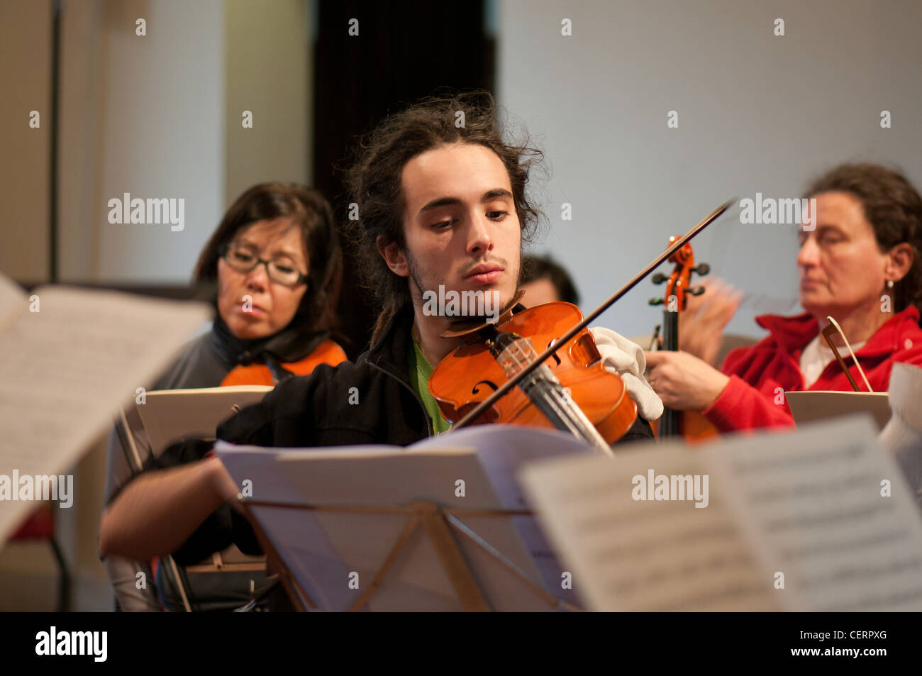 A young fiddle player in Milan Stock Photo - Alamy