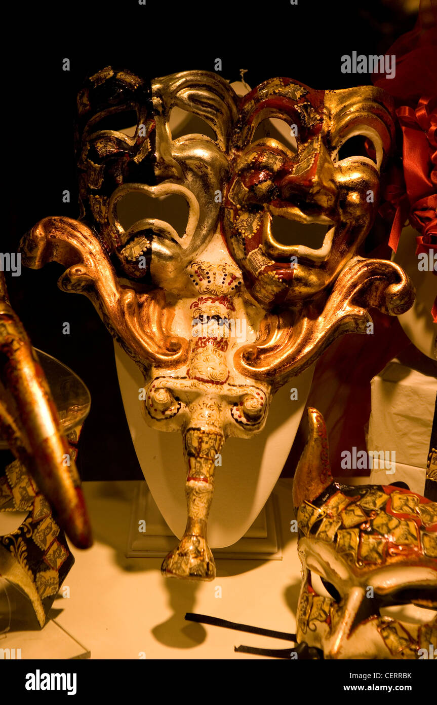 Drama masks hi-res stock photography and images - Alamy