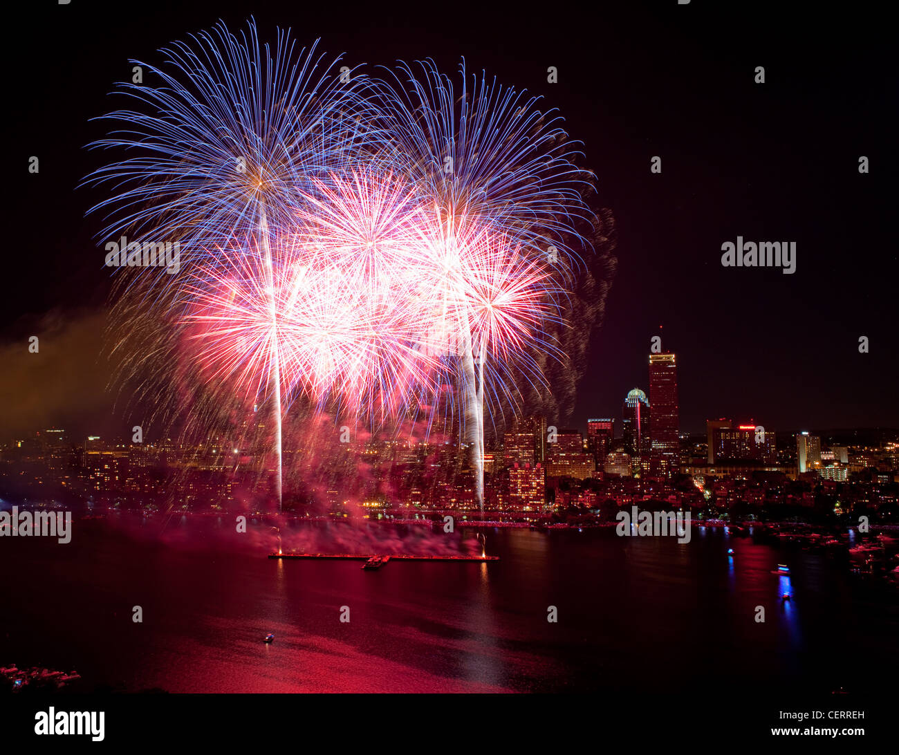 4 july fireworks hi-res stock photography and images - Alamy