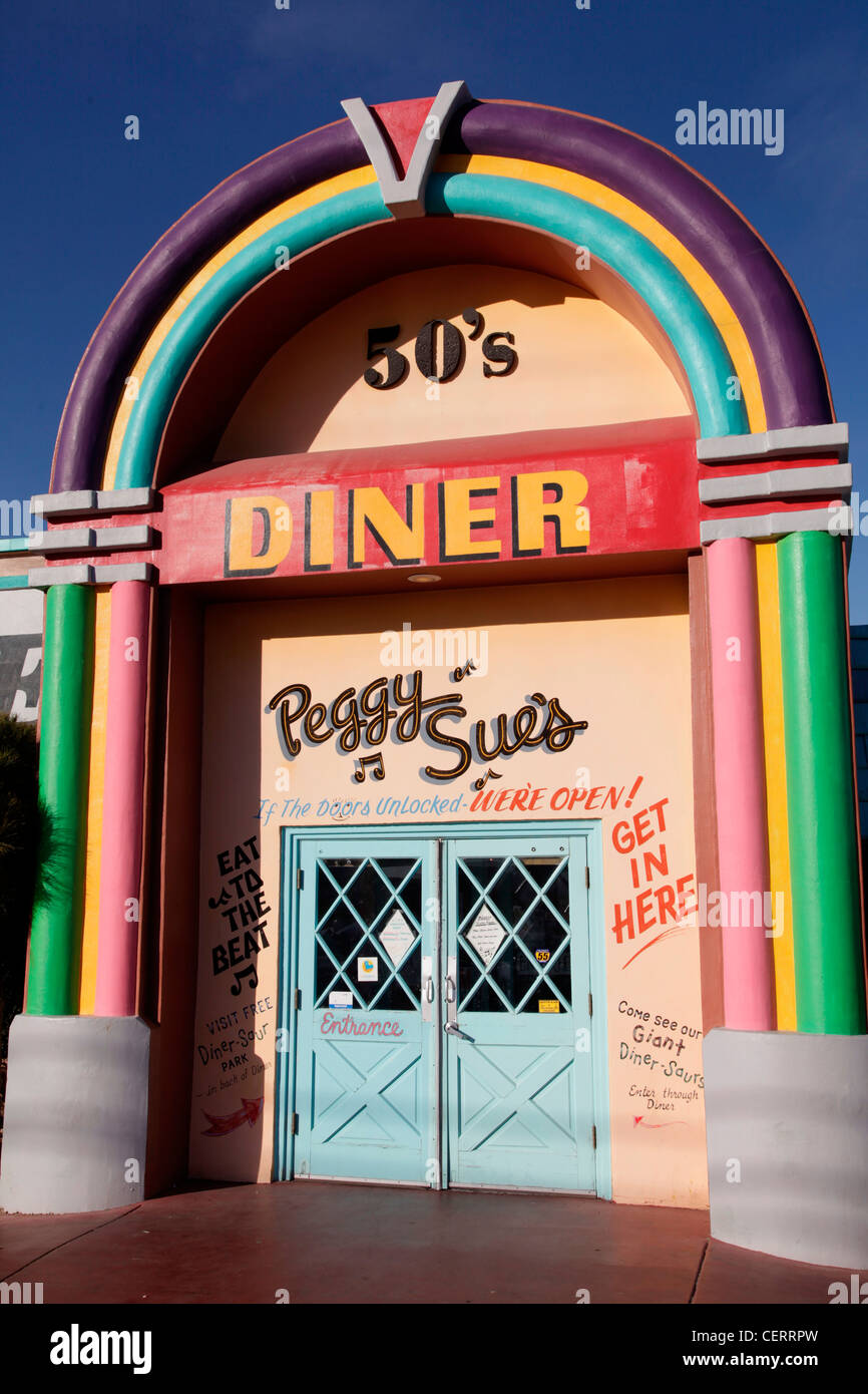 American diner exterior hi-res stock photography and images - Alamy
