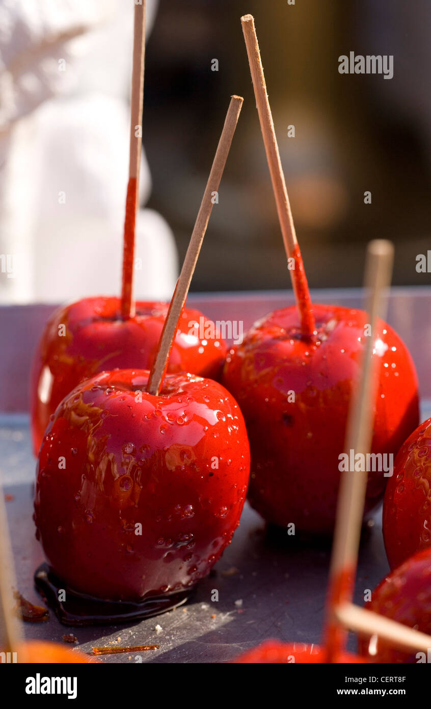Sticky toffee apples food background Stock Photo - Alamy