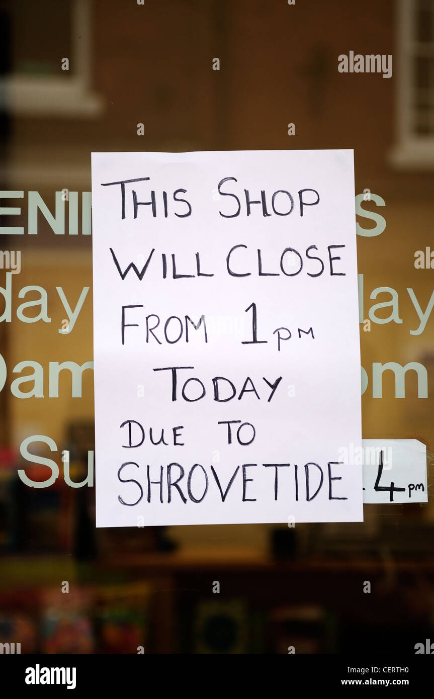 Ashbourne town centre hi-res stock photography and images - Alamy