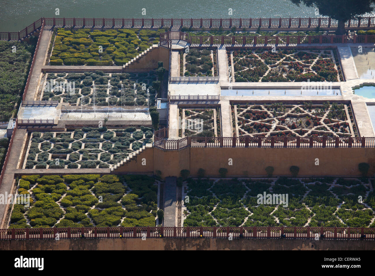 India, Rajasthan, Jaipur, Amber, Fort, mughal garden Stock Photo - Alamy