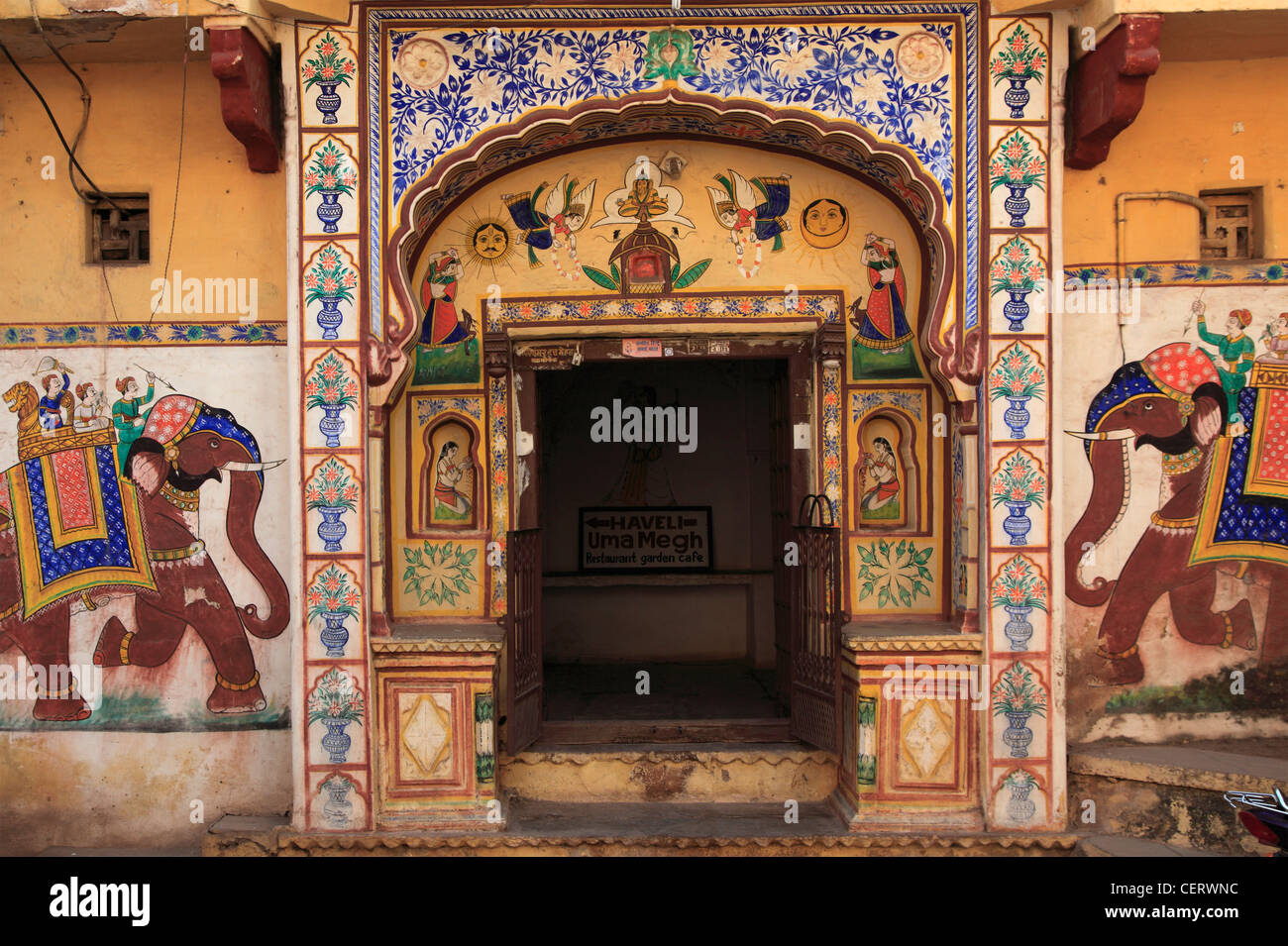 India, Rajasthan, Bundi, Uma Megh Haveli, old house Stock Photo - Alamy