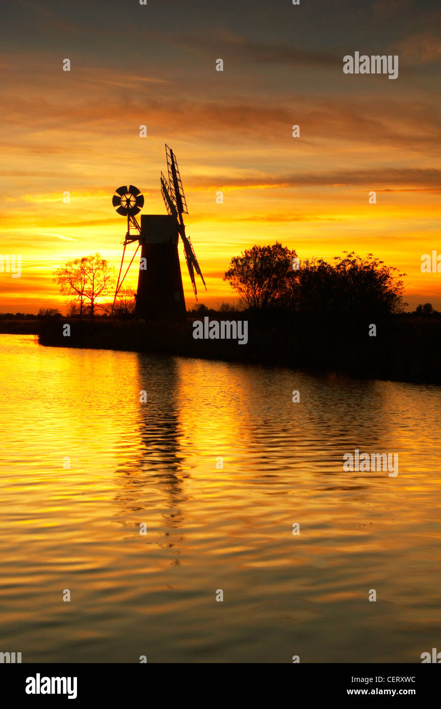 Turf Fen windmill on the Norfolk Broads at sunset Stock Photo - Alamy