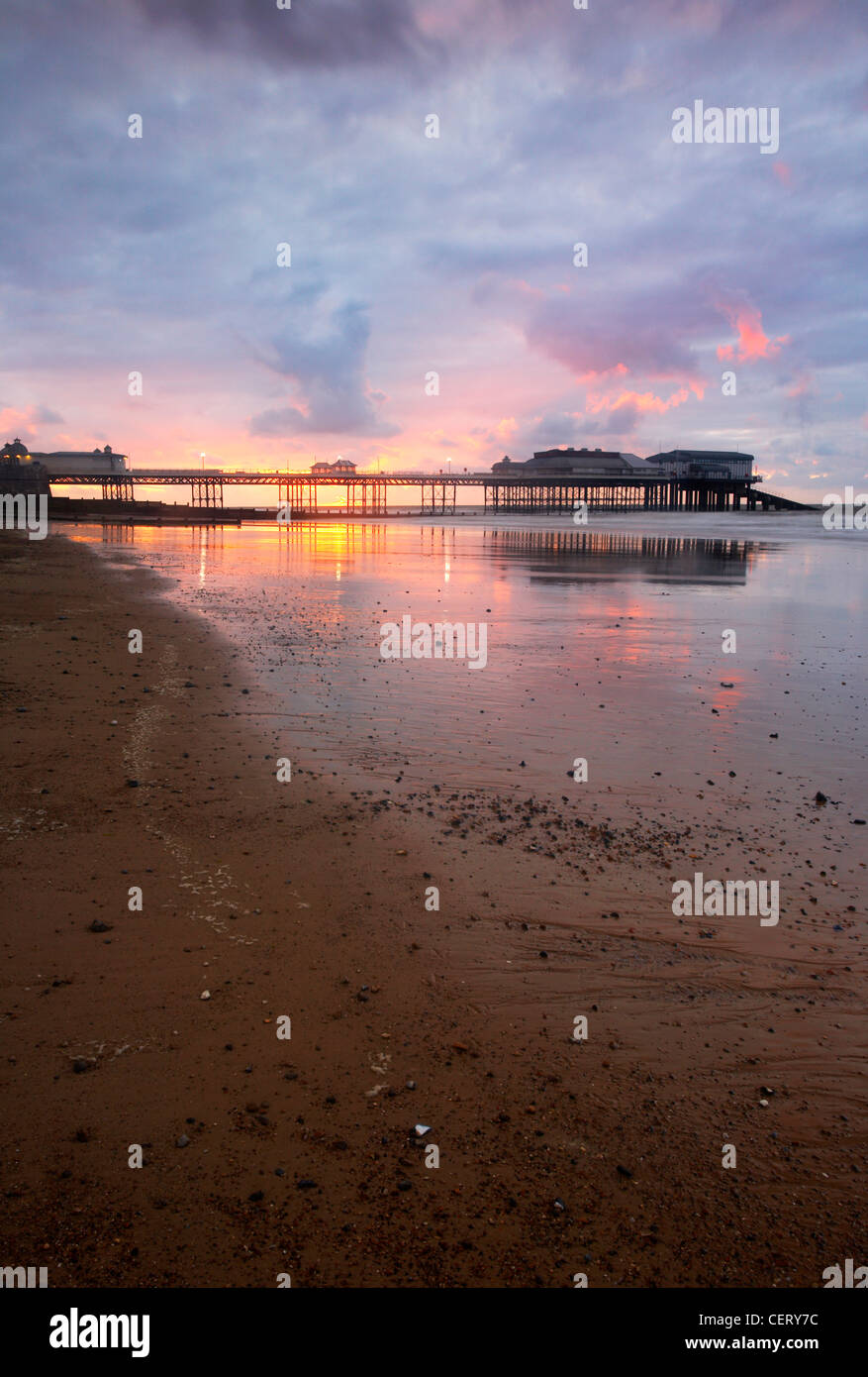 Cromer coast hi-res stock photography and images - Alamy