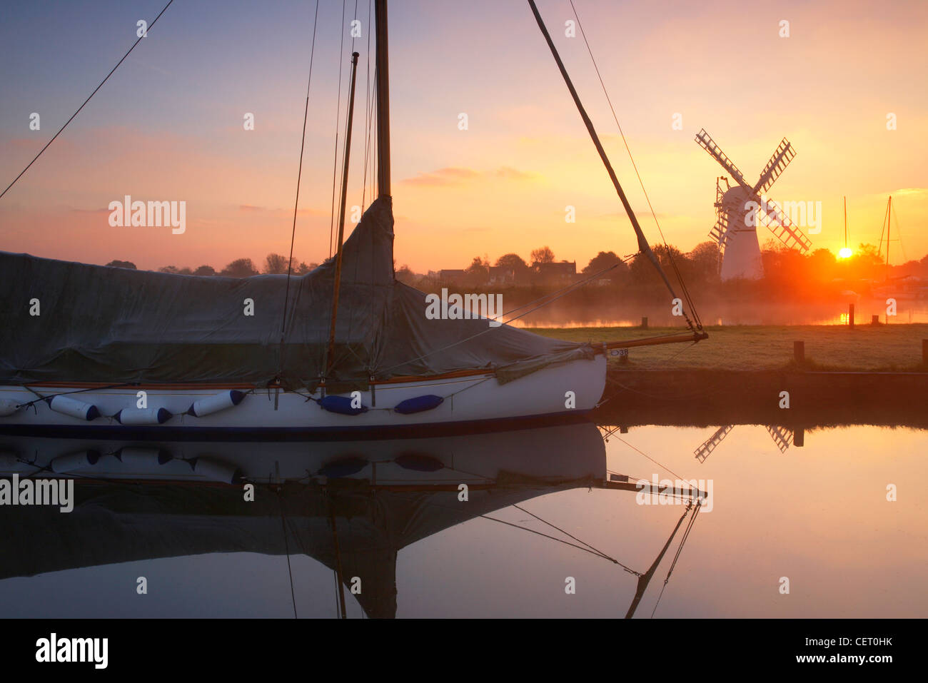 Thurne Mill at sunrise on the Norfolk Broads Stock Photo - Alamy