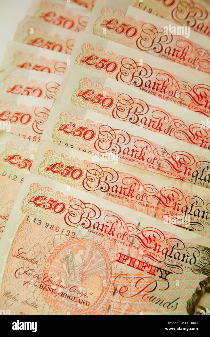 20 pound notes and hand hi-res stock photography and images - Alamy