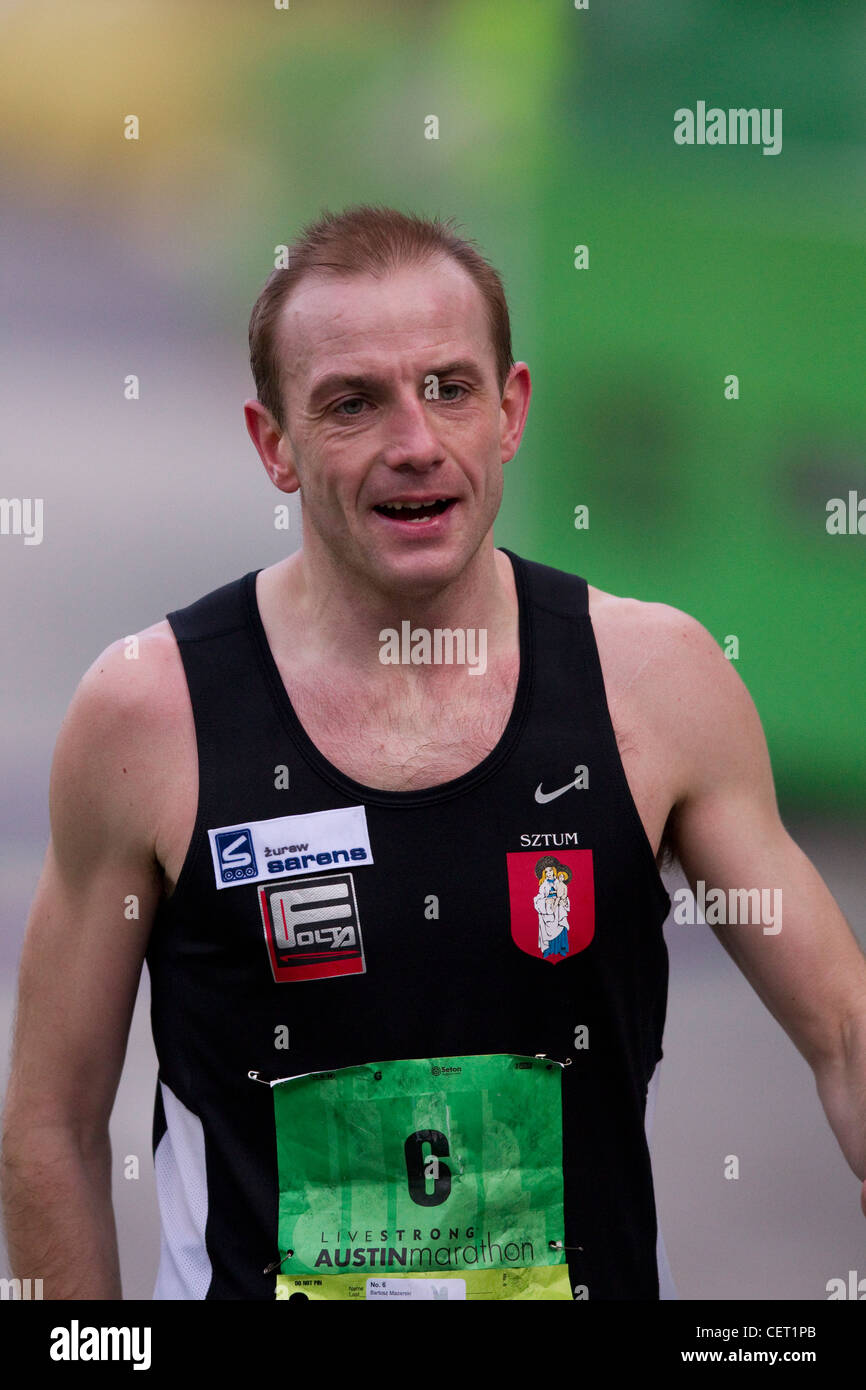 Physically fit male athlete hi-res stock photography and images - Alamy