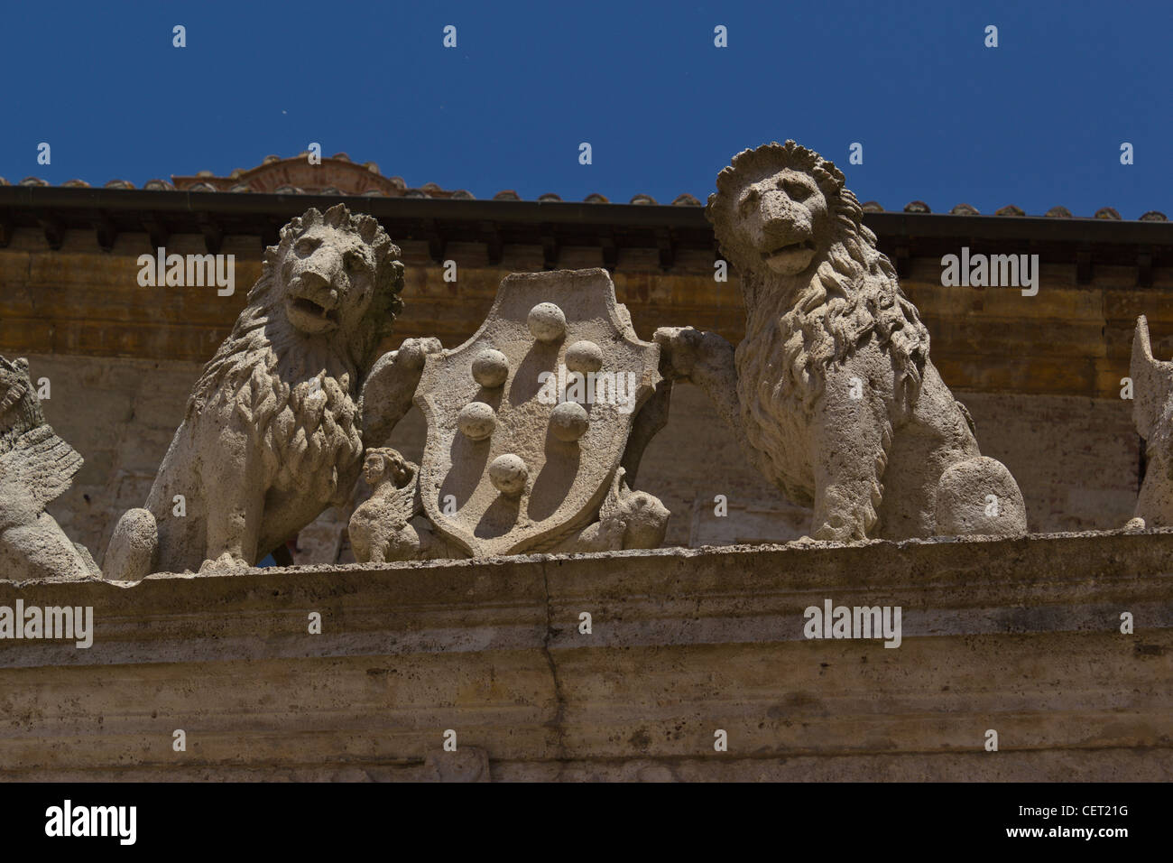 Medici coat of arms hi-res stock photography and images - Alamy