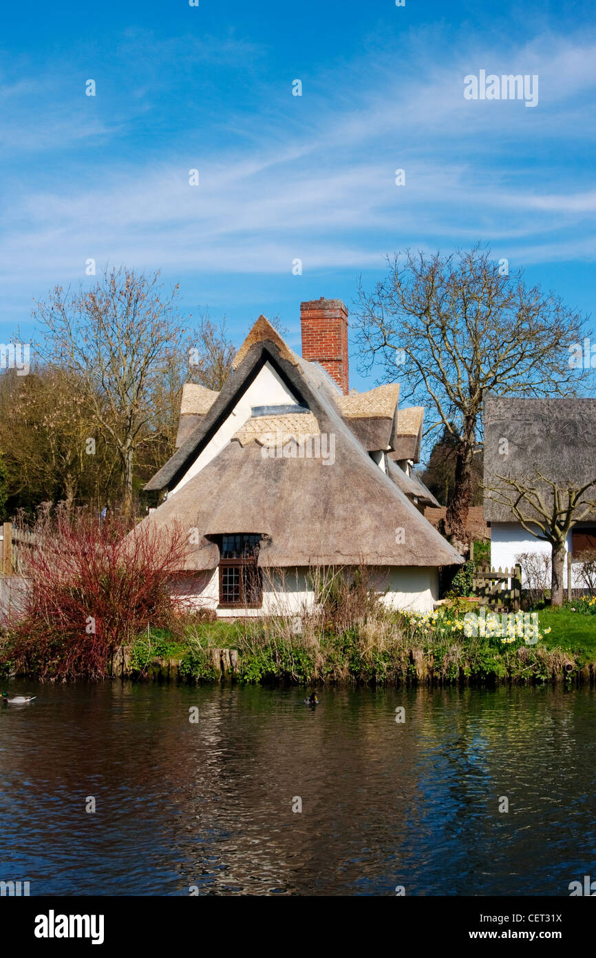 Natural thatch for roofs hi-res stock photography and images - Alamy