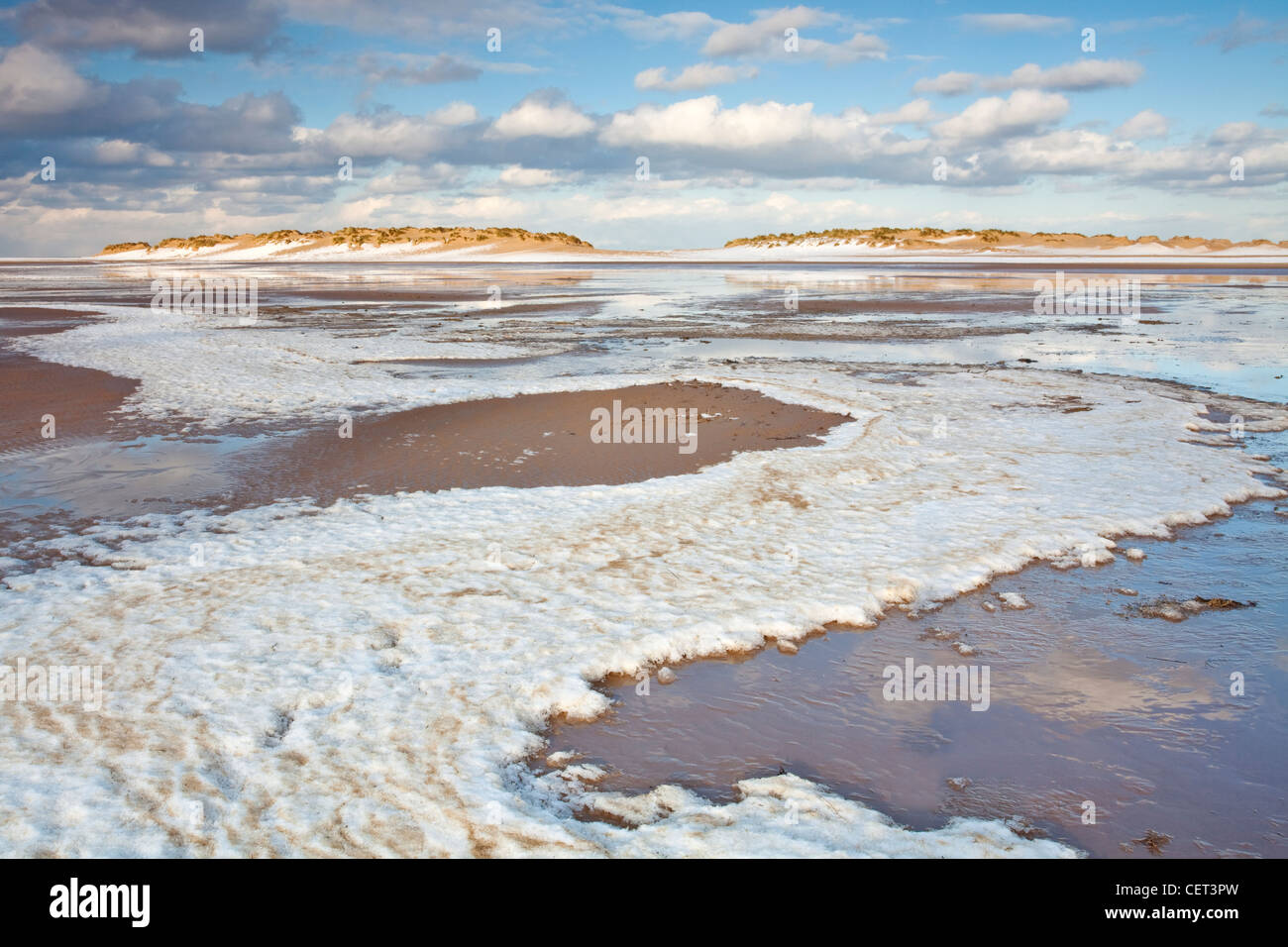 Incoming tide hi-res stock photography and images - Alamy