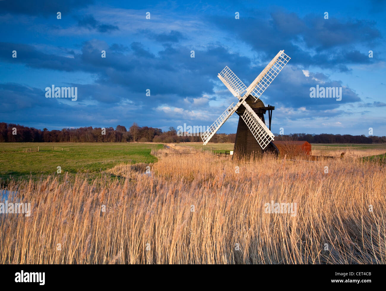 Herringfleet Drainage Windmill (Walker's Mill) built in 1820, a Grade ...