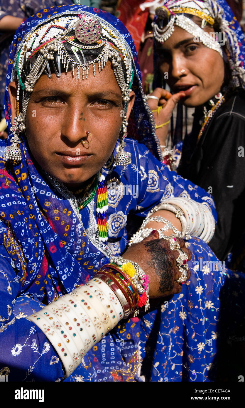 Portrait of a beautiful Rajasthani woman Stock Photo - Alamy