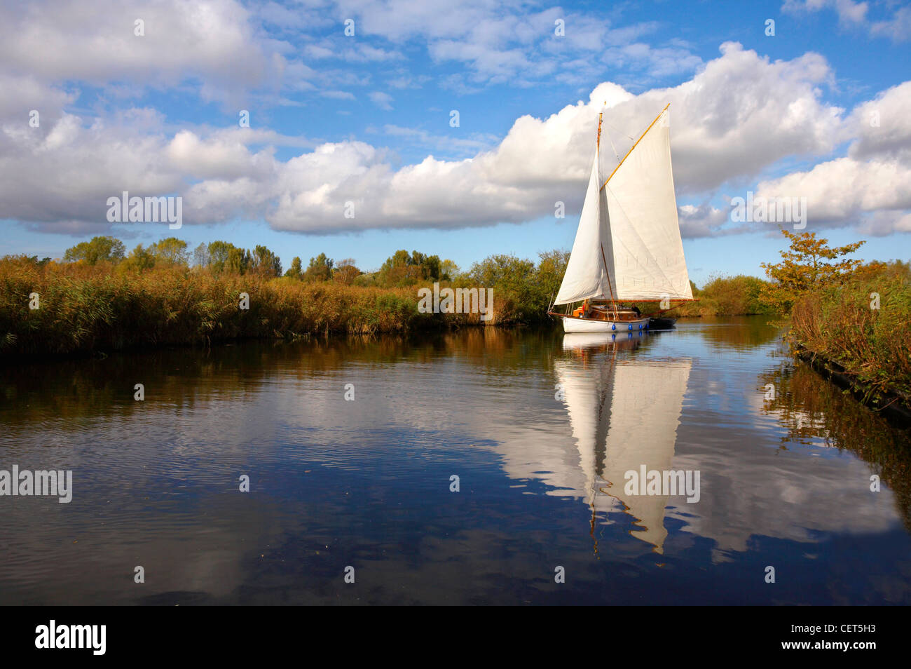 A traditional sailing boat on the Norfolk Broads Stock Photo - Alamy