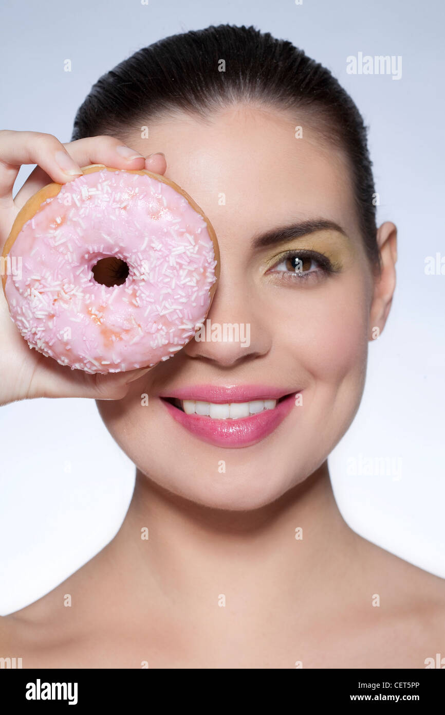 Face icing hi-res stock photography and images - Alamy