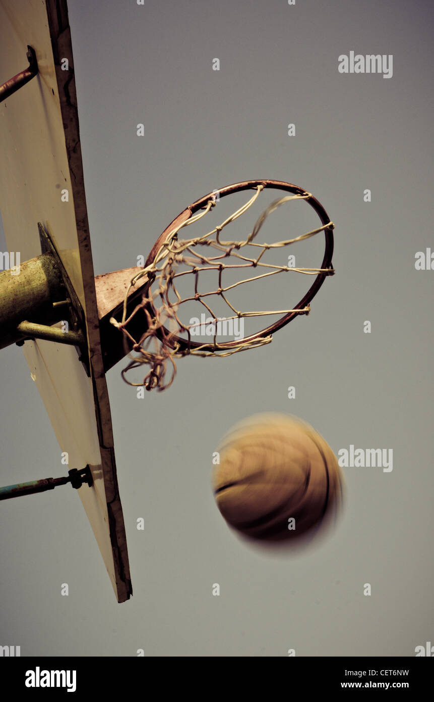 Basketball basket hi-res stock photography and images - Alamy