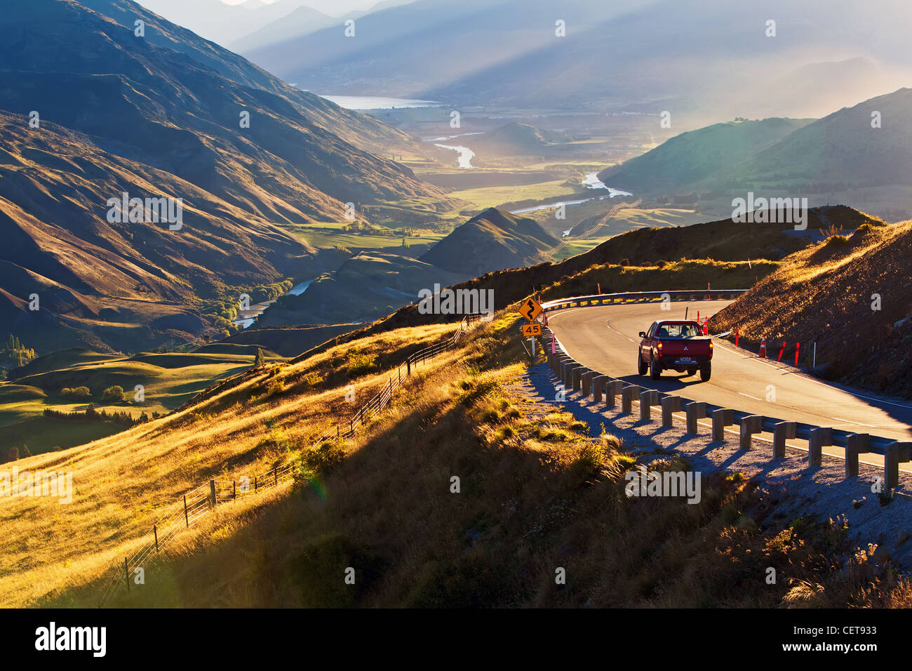 Crown Range Road South Island New Zealand Stock Photo - Alamy