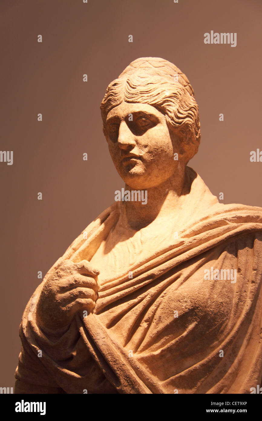 Upper half of Faustina the Elder, wife of Antoninus Pius ...