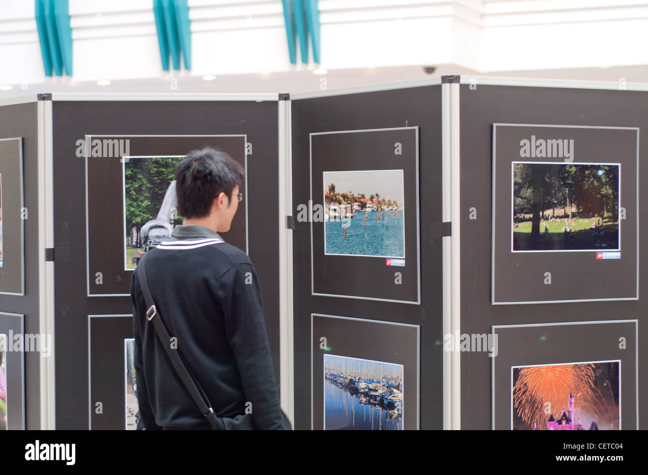 Exhibition man hi-res stock photography and images - Alamy